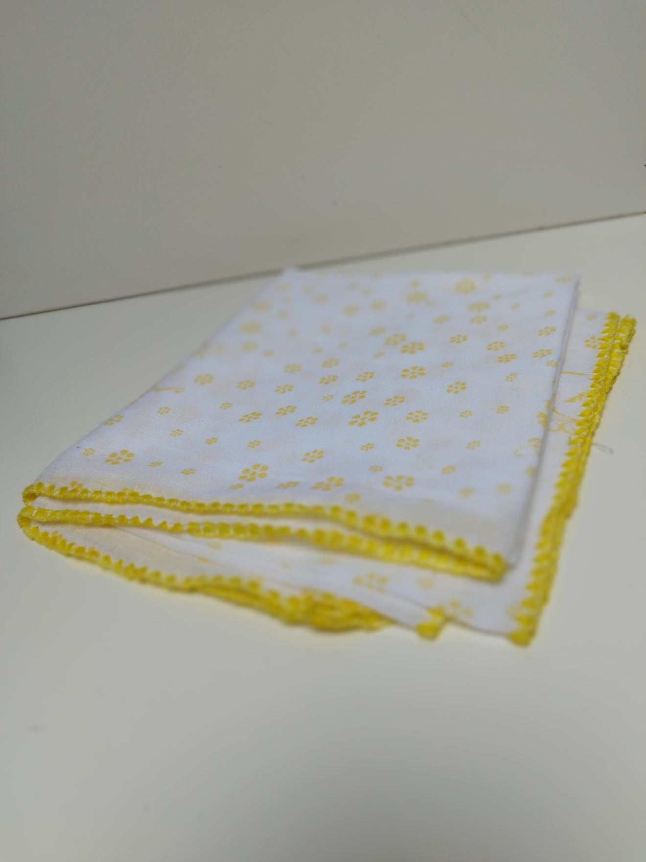 Zif Hayati – Foulard Hammam Blanc pointillé Jaune - KANZY